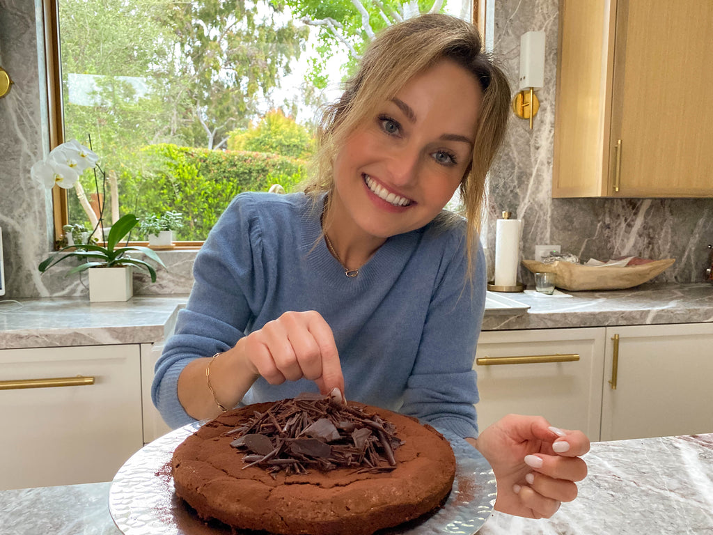 Chocolate Amaretti Cake – Giadzy