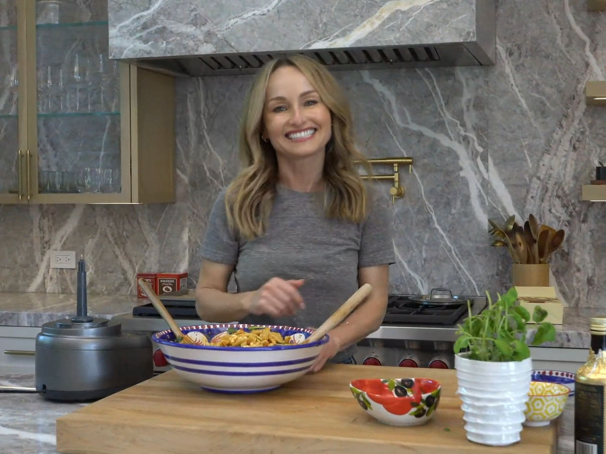 Live with Giada: Sicilian Pesto Pasta Salad – Giadzy